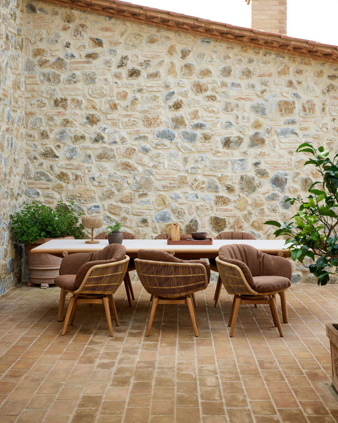 Stay Chair Swivel – Artifex Interiors Pty Ltd