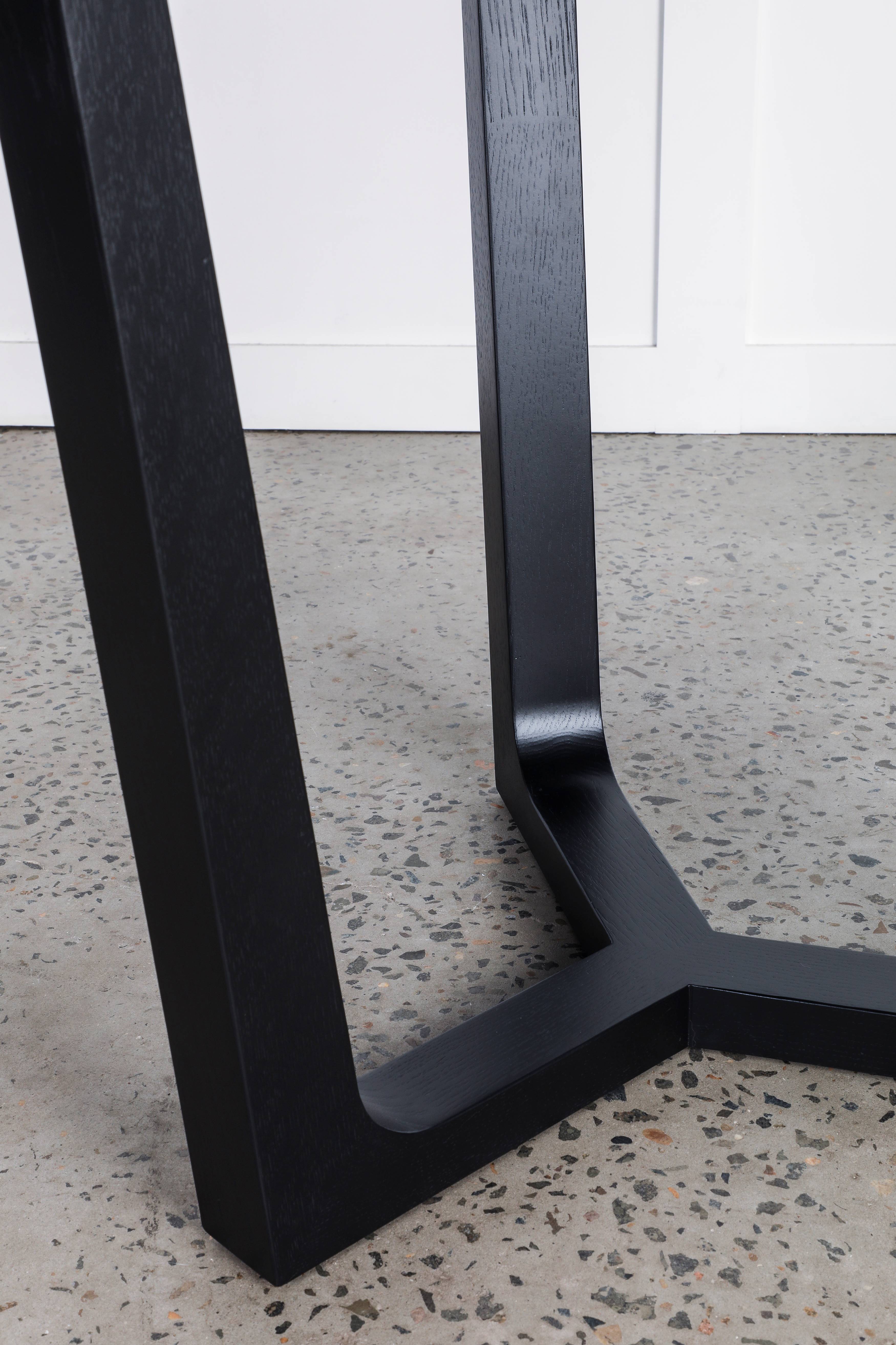 Y Round Dining Table - Artifex