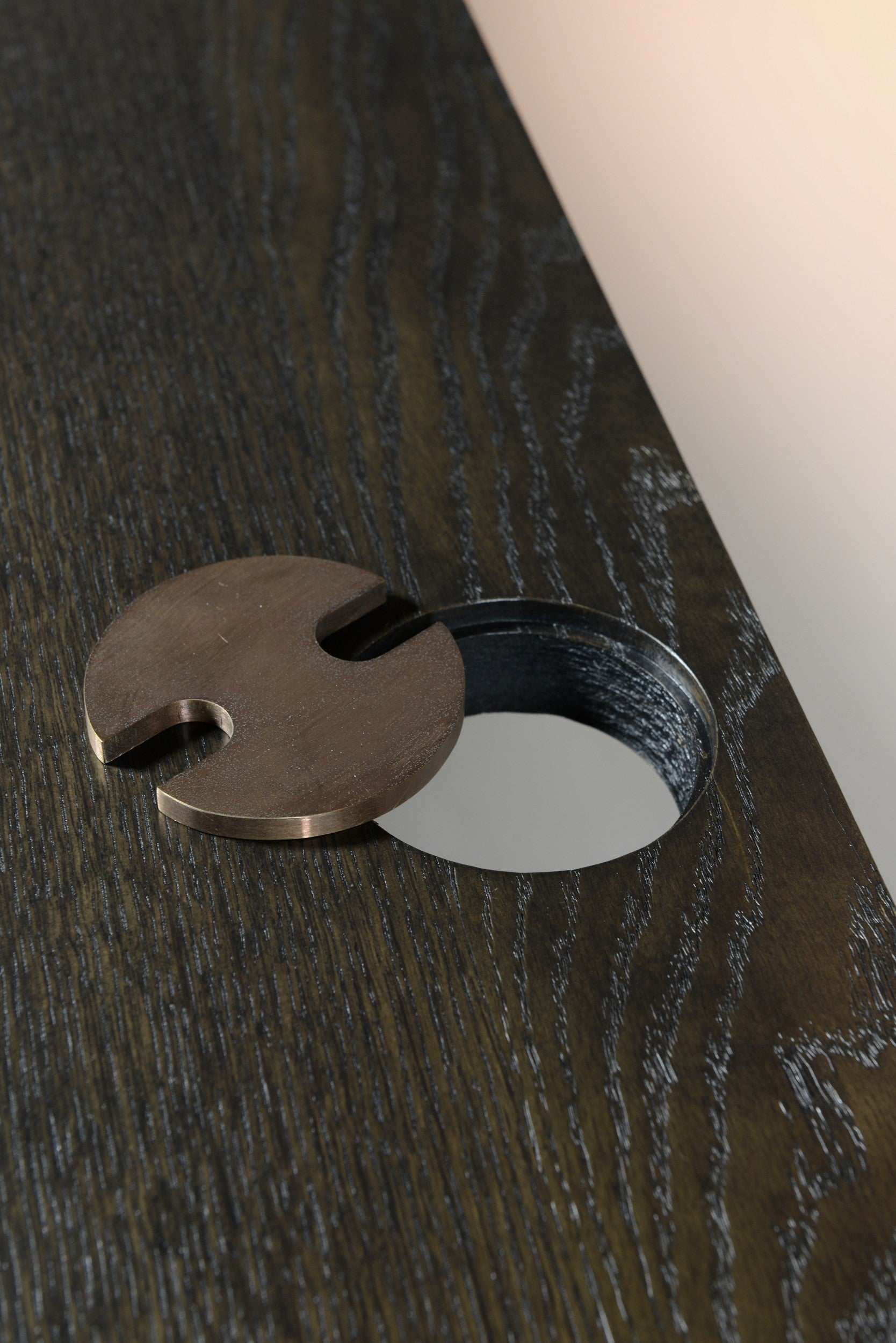 Round Cable Entry for Desk Management - Artifex