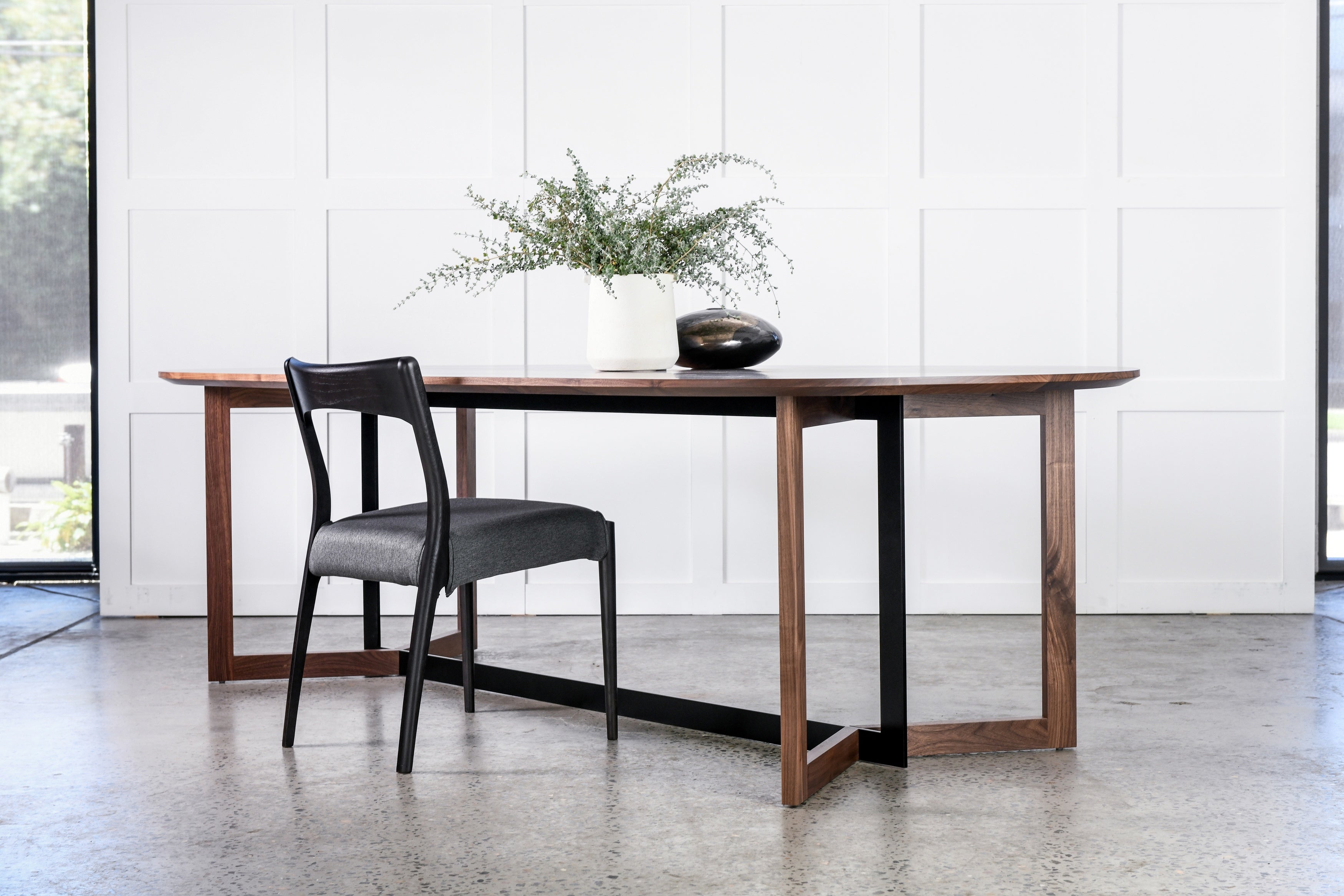 Arrow Oval Table – Artifex Interiors Pty Ltd